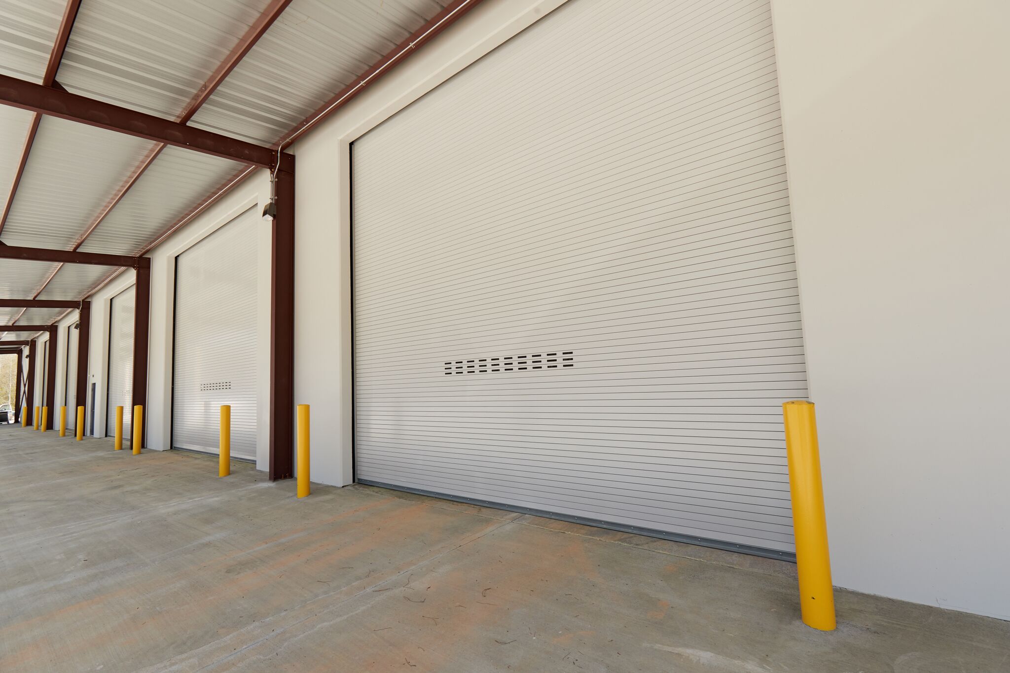 6 Benefits of Rolling Steel Doors [Download Infographic]